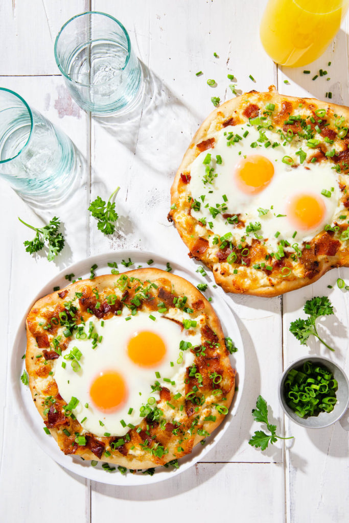 Eggs and Bacon Breakfast Pizza - Taming of the Spoon