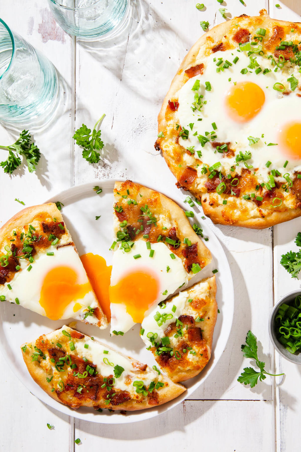 Eggs and Bacon Breakfast Pizza - Taming of the Spoon